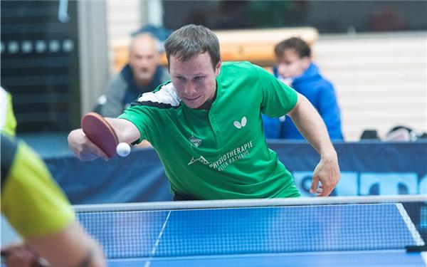 Alexander Frank gewinnt sein Einzel-Debüt