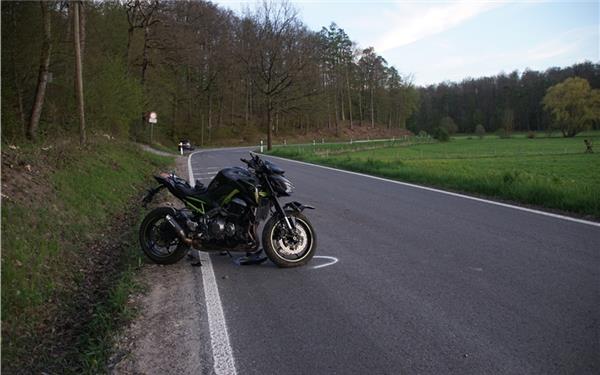 Motorradfahrer wird bei Unfall schwer verletzt