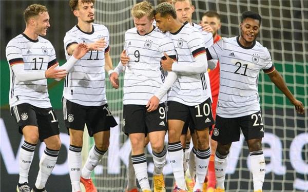 Deutsche U21 besiegt Wales und ist Gruppensieger