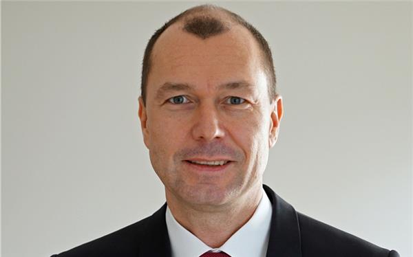 Thumm stellt Spielsystem vor