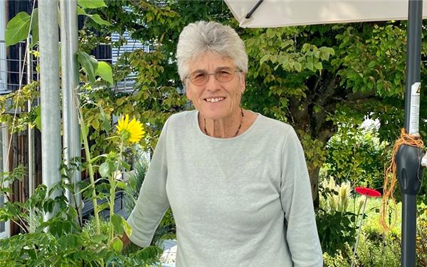 Als Stein der Gemeinde ihren Platz gefunden